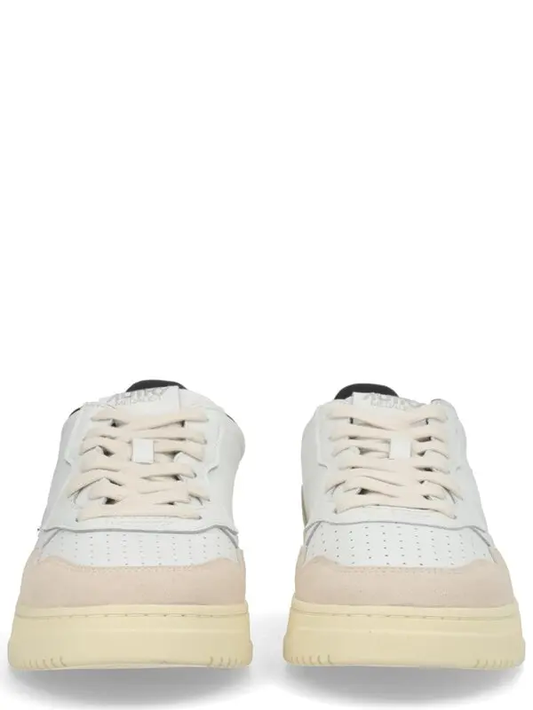 AUTRY Medalist Low Top Sneakers