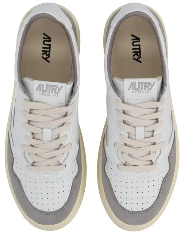 AUTRY Medalist Low Top Sneakers