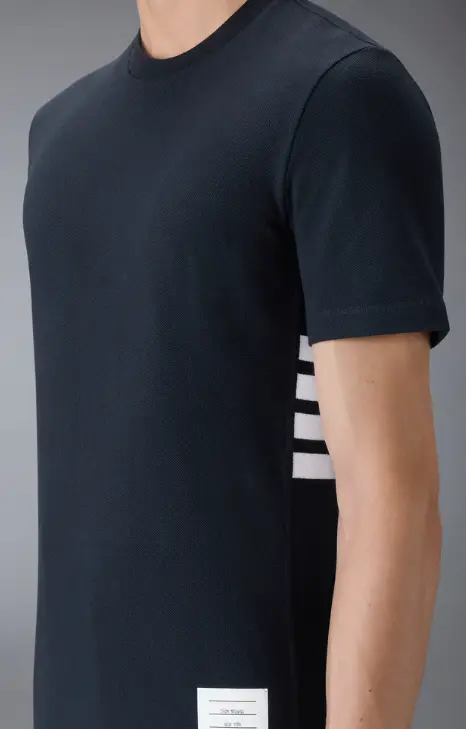 Thom Browne Short Sleeve Tee W/ Engineered Bar Stripe In Classic Pique - Navy