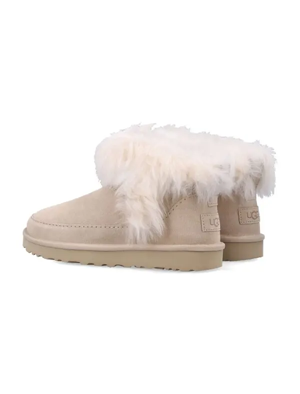 UGG Flat Shoes