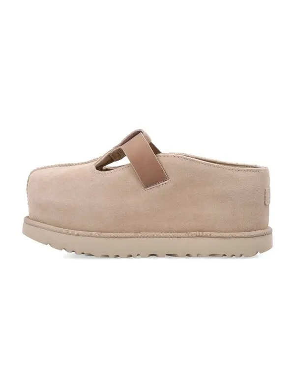 UGG Flat Shoes