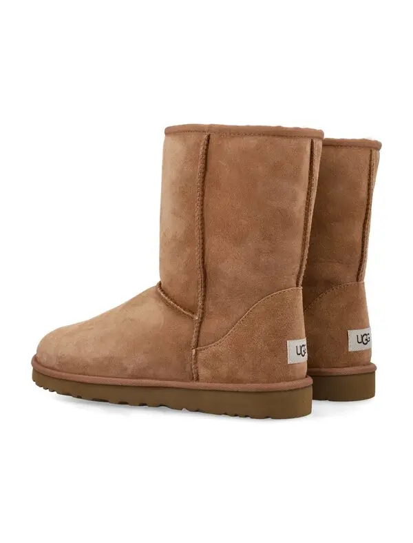 UGG Classic Short Boots - Chestnut