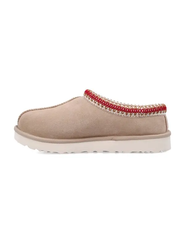 UGG Flat Shoes