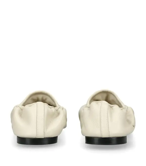 Alaïa Leather Scrunched Ballet Flats - Beige
