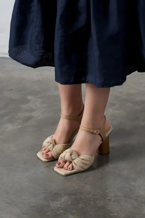 ALTA Alessia Sandals