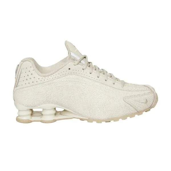Nike Shox R4 Sneakers - Cream