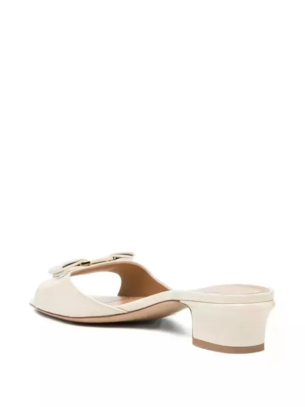 FERRAGAMO 40mm Vara Bow Sandals - Neutrals