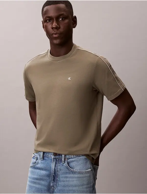 Calvin Klein Logo Tape Classic T-shirt - Dusty Olive