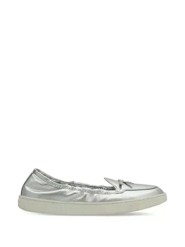 FERRAGAMO Flexible Loafers With Bow Detail - Silver