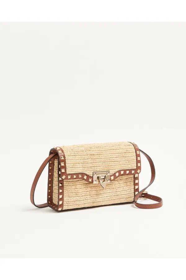 Valentino Garavani Rockstud Small Raffia Shoulder Bag - Brown