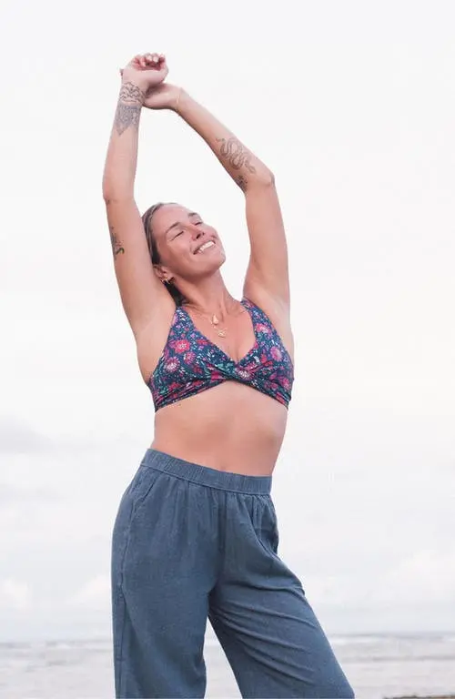 Carve Designs Fischer Compression Dd Cup Top - Isla