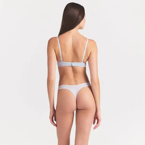 SKIMS T Shirt Bra | Blue | | Fits Everybody