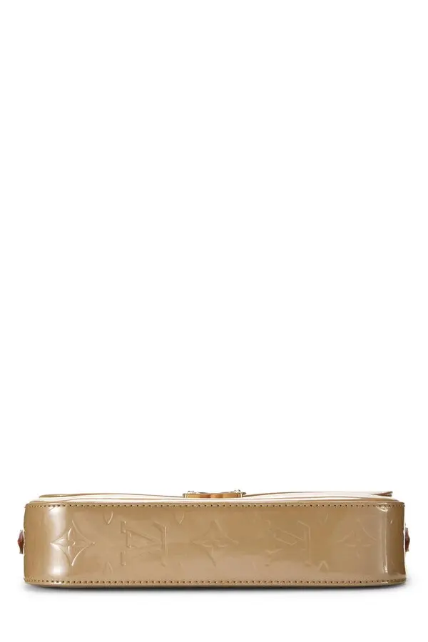 LOUIS VUITTON Noisette Monogram Vernis Malibu Street