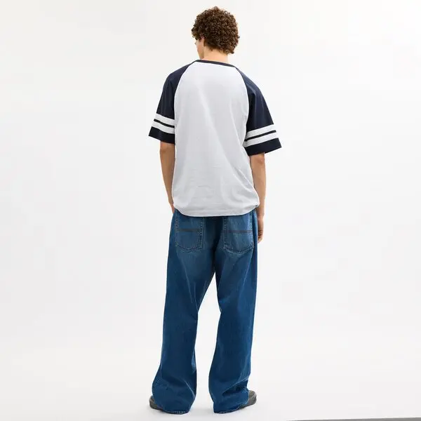 COACH Sporty Script Raglan Crewneck T-shirt In Organic Cotton - Navy Multi