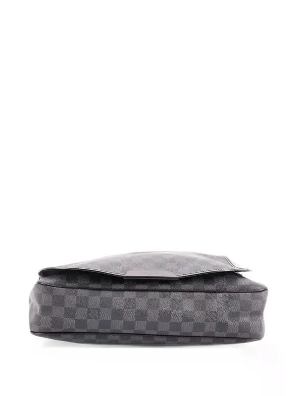 LOUIS VUITTON Daniel Messenger Bag Damier Graphite Mm Crossbody Bag