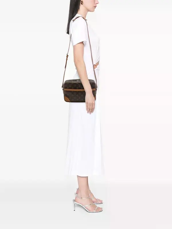 LOUIS VUITTON 2000-2026 Monogram Trocadero 27 Crossbody Bag - Brown
