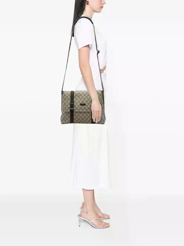 Gucci 2000-2015 Large Gg Supreme Double Buckle Flap Messenger Bag Crossbody Bag