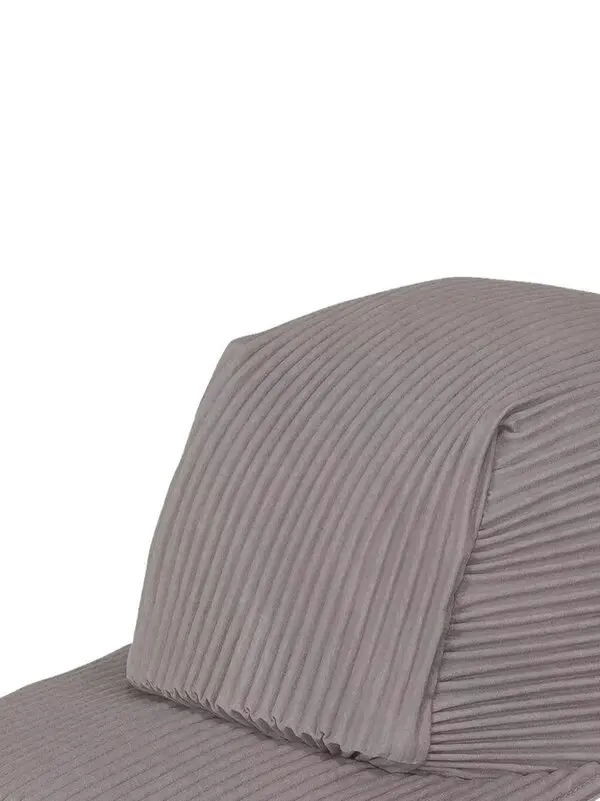Issey Miyake Plissé-effect Cap - Grey