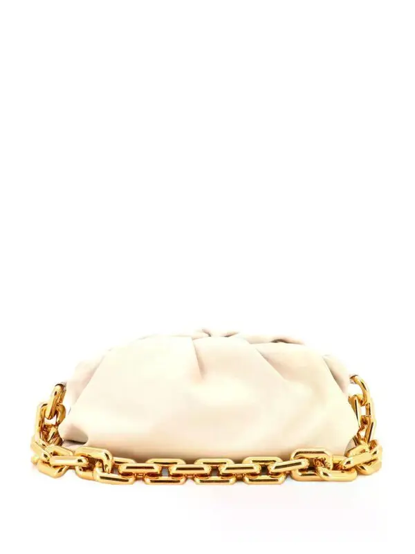 Bottega Veneta The Chain Pouch Leather Shoulder Bag - Neutrals