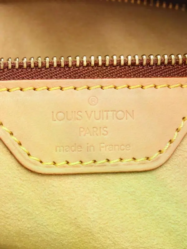 LOUIS VUITTON 2000 Gm Looping Monogram Shoulder Bag