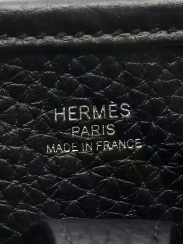 Hermès 2025 23 Evelyne Clemence Leather Shoulder Bag - Black
