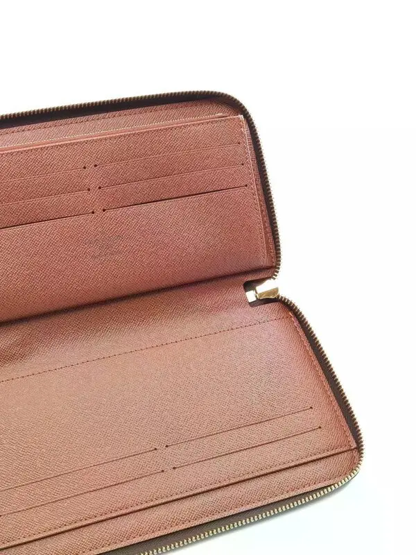 LOUIS VUITTON 2021 Monogram Zippy Wallet - Brown