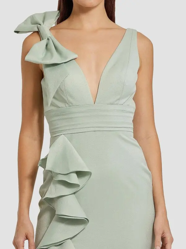 Mac Duggal Ieena Crepe V-neck Ruffle Gown