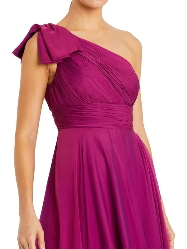 Mac Duggal Ieena 1 Bow-detailed Satin A-line Gown