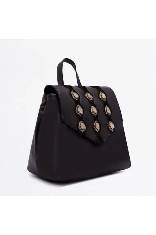 CLARA BARCELO A Story Bag