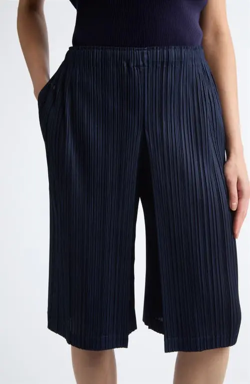 Issey Miyake Thicker Bottoms 2 Pleated Bermuda Short