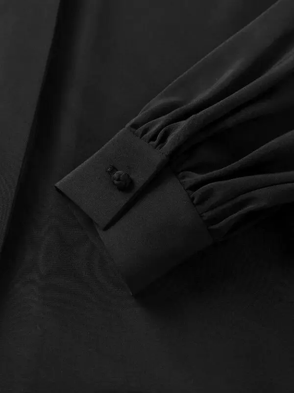 Shanghai Tang Frog-fastening Puff-sleeve Blouse