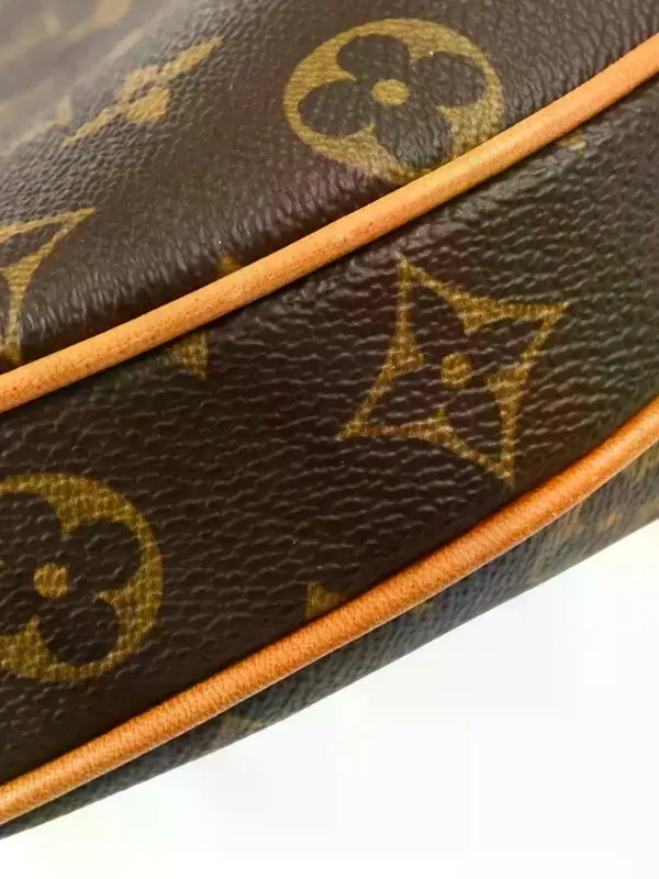 LOUIS VUITTON 2000 Pm Croissant Monogram Shoulder Bag
