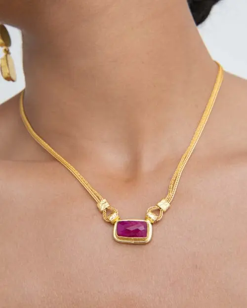 OTTOMAN HANDS Chain Necklace - Ruby