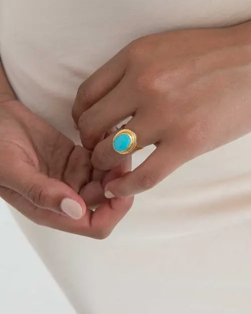 OTTOMAN HANDS Cocktail Ring