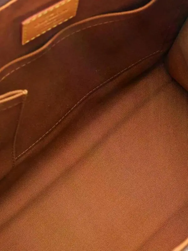 LOUIS VUITTON 2011 Monogram Popincourt Haut Shoulder Bag