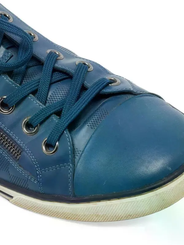LOUIS VUITTON Damier Lace-up Sneakers