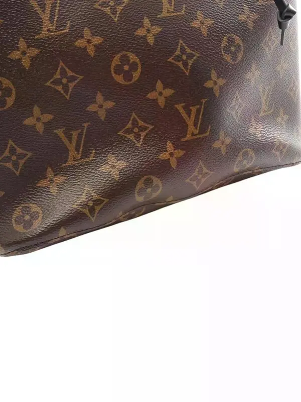 LOUIS VUITTON 2019 Monogram Neonoe Mm Bucket Bag