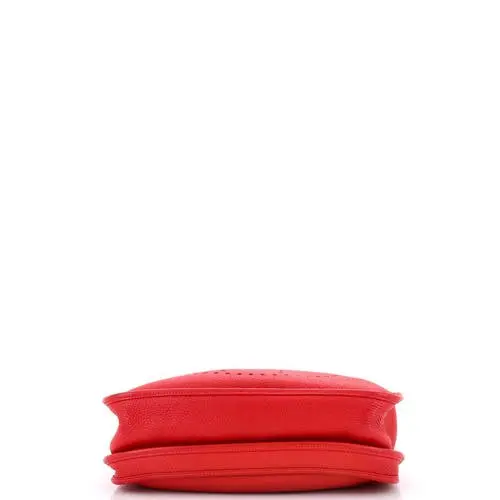 Hermès Evelyne Bag Gen Iii Clemence Gm - Red