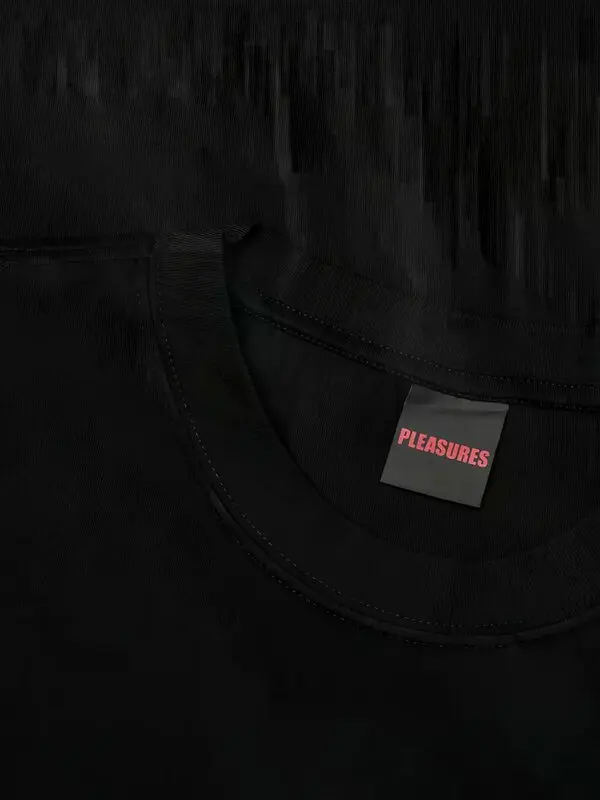 PLEASURES Recluse Logo-print T-shirt