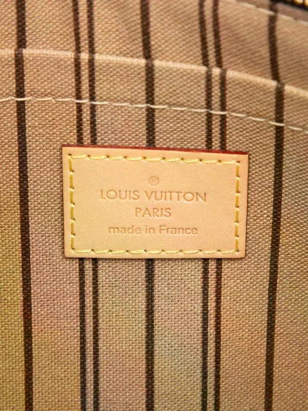 LOUIS VUITTON 2015 Monogram Neverfull Mm Pouch