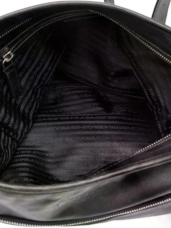 Prada 2000-2013 Large Soft Calf Front Pocket Messenger Bag Crossbody Bag