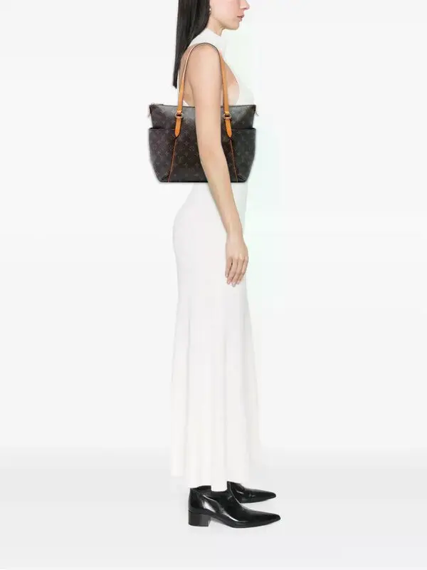 LOUIS VUITTON 2010 Monogram Totally Mm Tote Bag