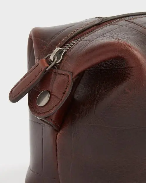 OSPREY LONDON The Brixton Leather Washbag