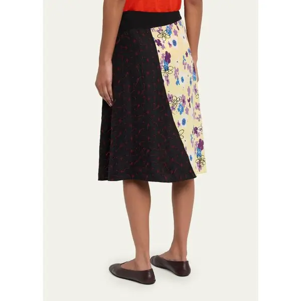 6397 Scraps Knee-length Skirt