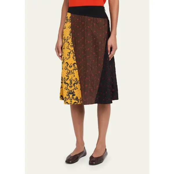 6397 Scraps Knee-length Skirt