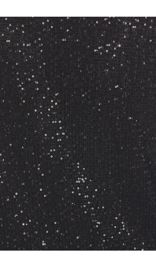 L'IDEE Iconique Dress In Black