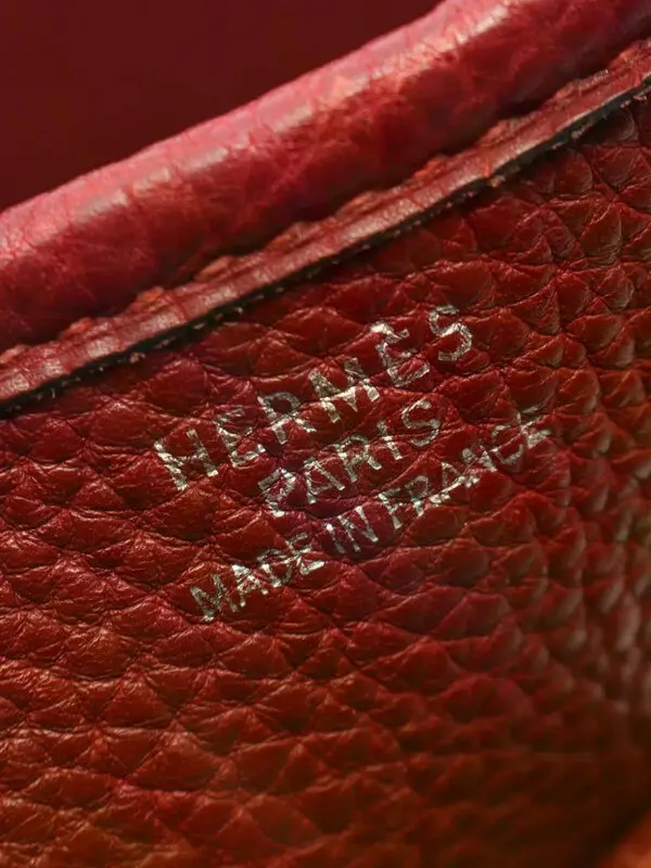 Hermès 2000 Clemence Evelyne I Pm Crossbody Bag - Red