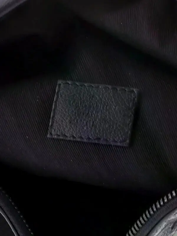 LOUIS VUITTON Discovery Bumbag Monogram Shadow Leather Pm Belt Bag