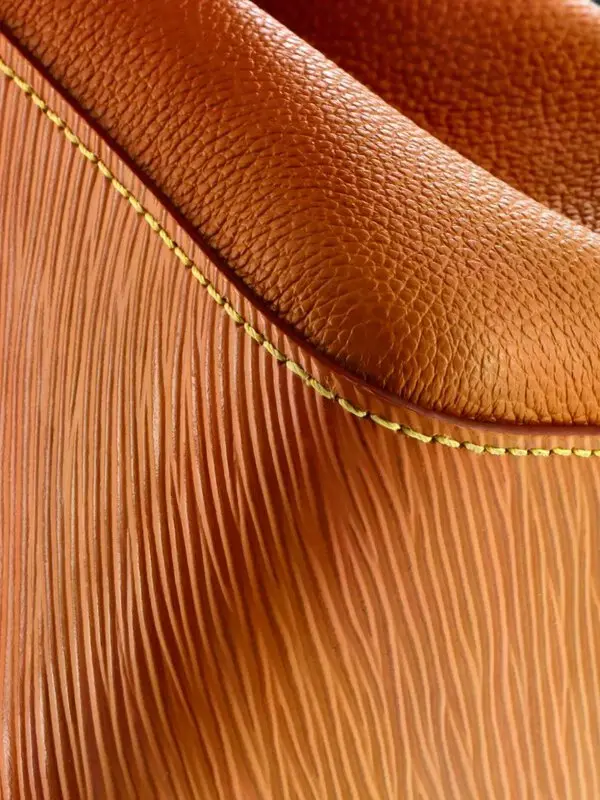 LOUIS VUITTON Marelle Epi Leather Mm Tote Bag