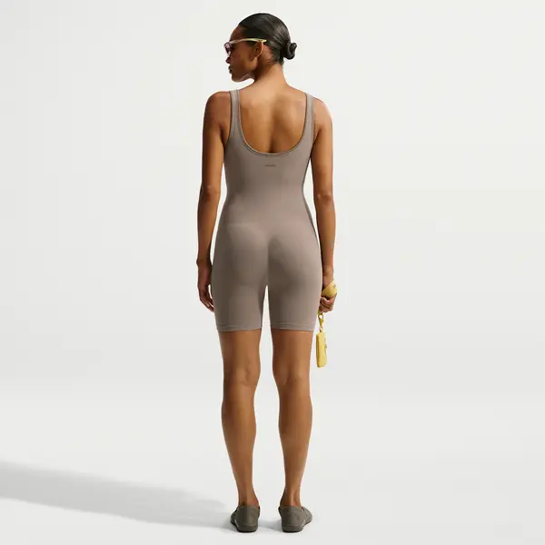 Nike Skims Ribbed Seamless Scoop-neck 5" Bodysuit